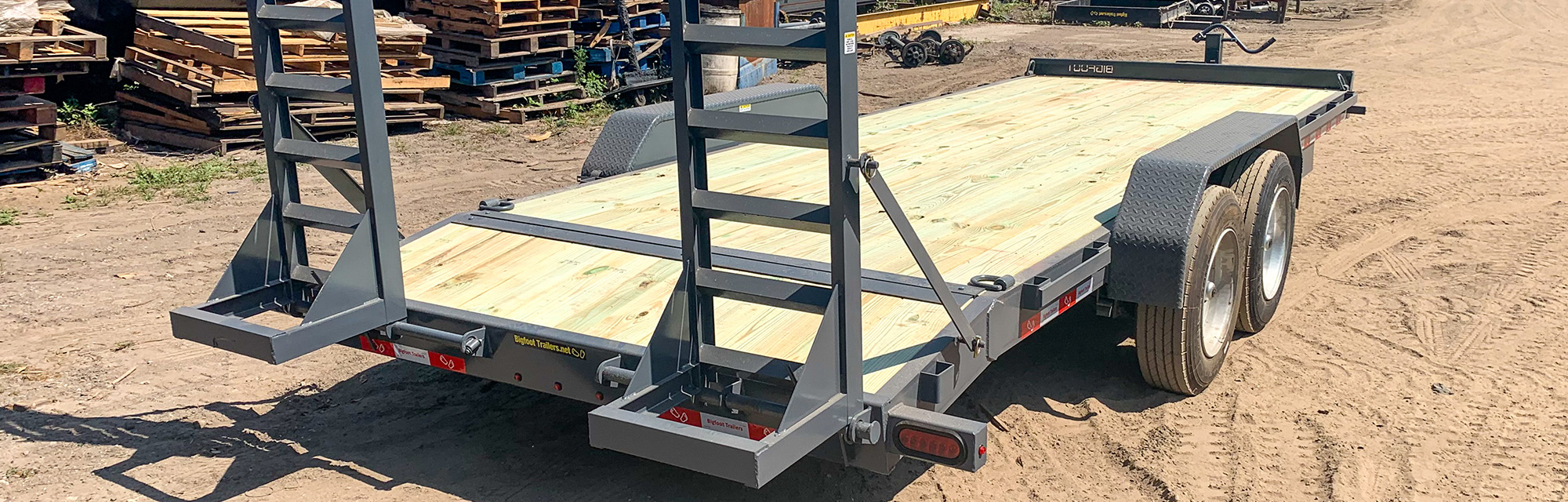Top Rated 14K Equipment Trailers | Hauling Large & Heavy Items