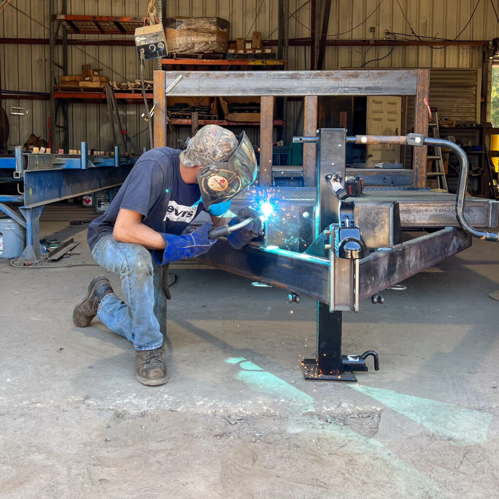 Trailers With TexTrail Jacks | Trailer Industry Leading Components
